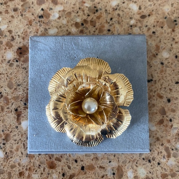Talbots | Jewelry | Talbots 2k Gold Overlay Flower Pearl Pin Brooch | Poshmark